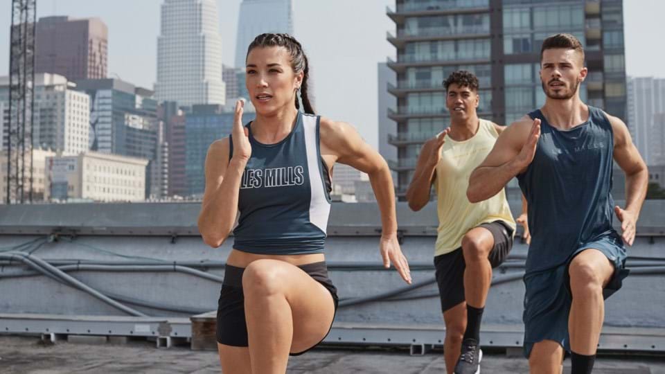 Hands up for high knee running